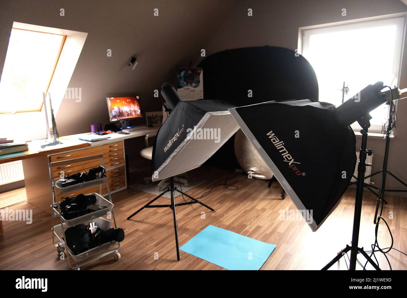 Home photo studio interior or photographer's workplace Stock Photo - Alamy