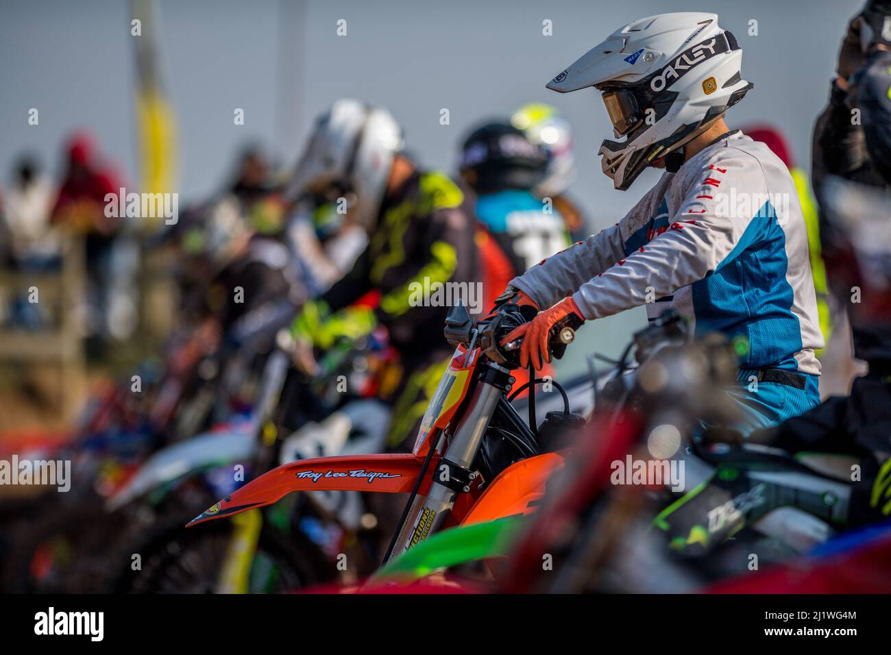 Motocross race start line hi-res stock photography and images - Alamy