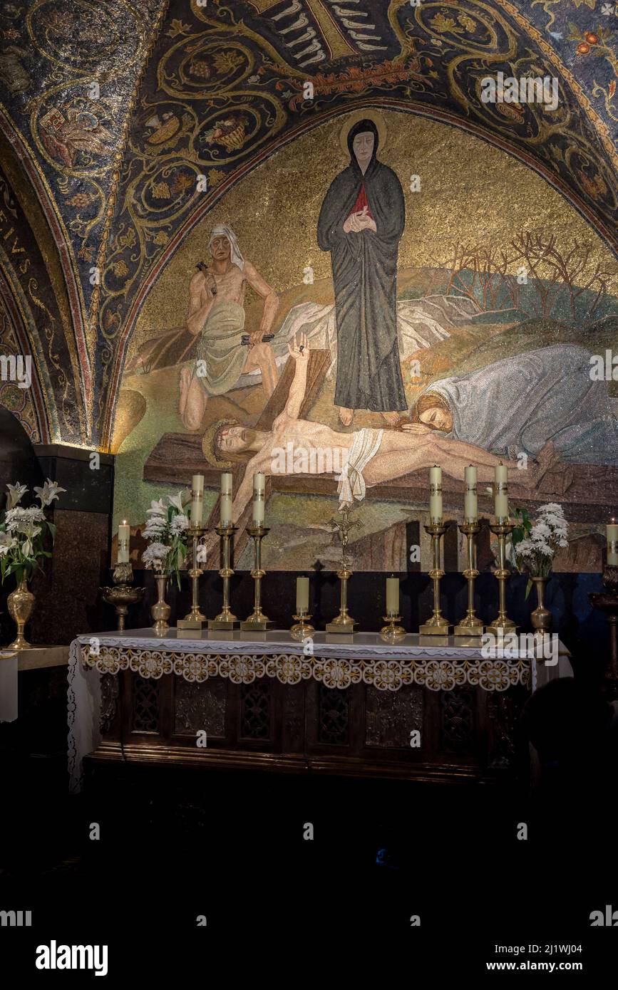 Interior of the Church of the Holy Sepulchre, Christian Quarters, Old ...