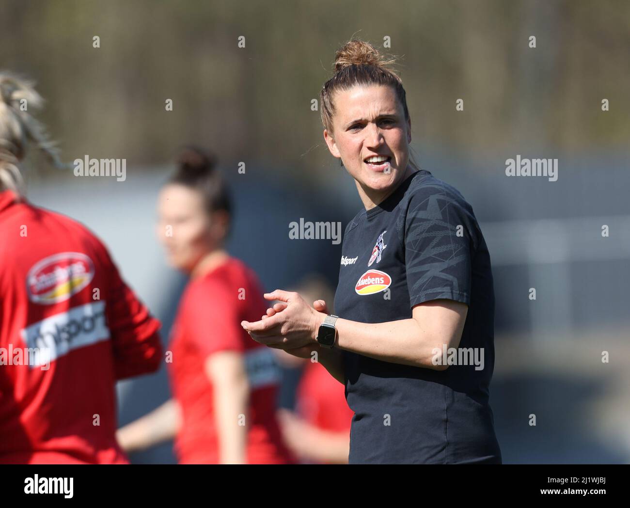 Cologne, Germany. 27th Mar, 2022. Flyeralarm Women's Bundesliga ...