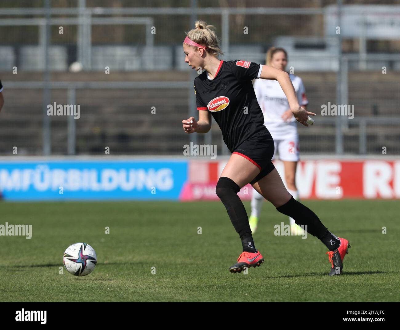 Cologne, Germany. 27th Mar, 2022. Flyeralarm Women's Bundesliga ...