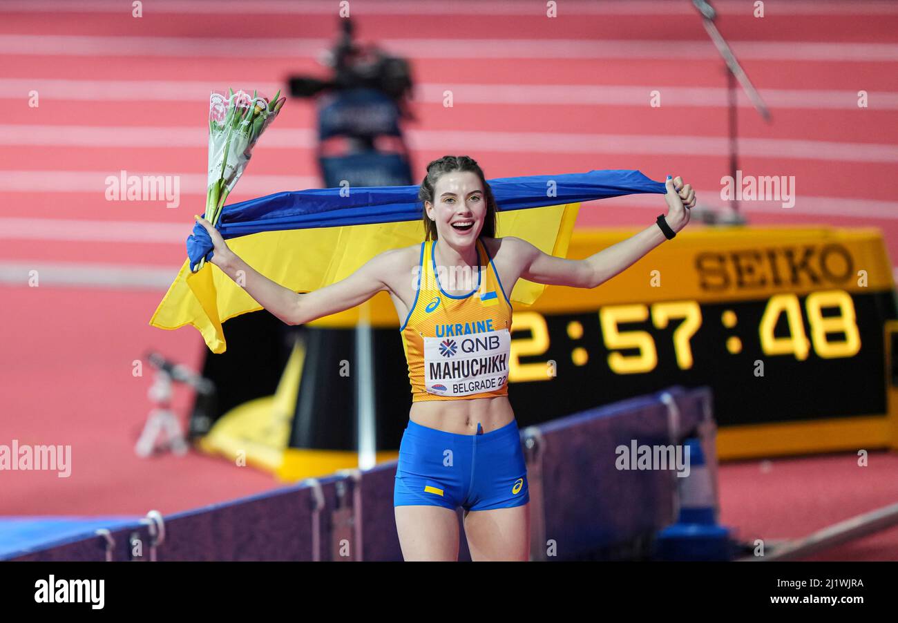 Yaroslava Mahuchikh celebrating her victory with the Ukranian flag at ...