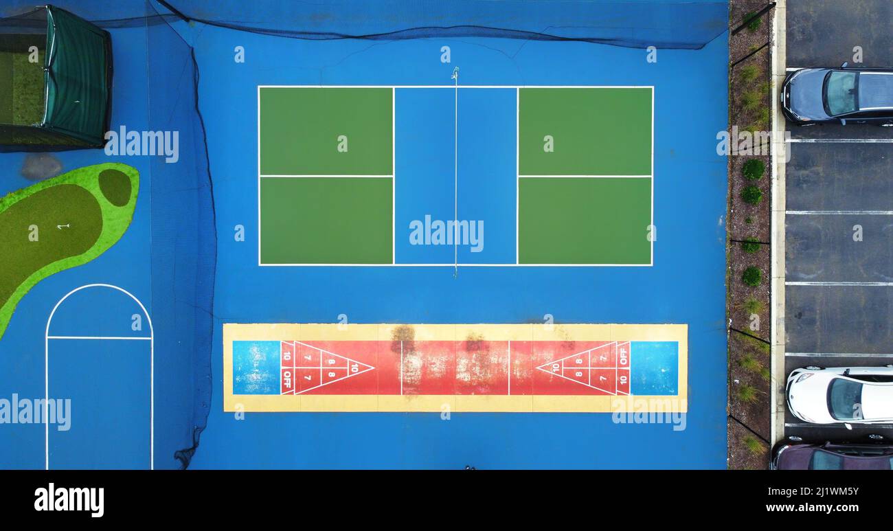 top view shot of tennis court Stock Photo - Alamy