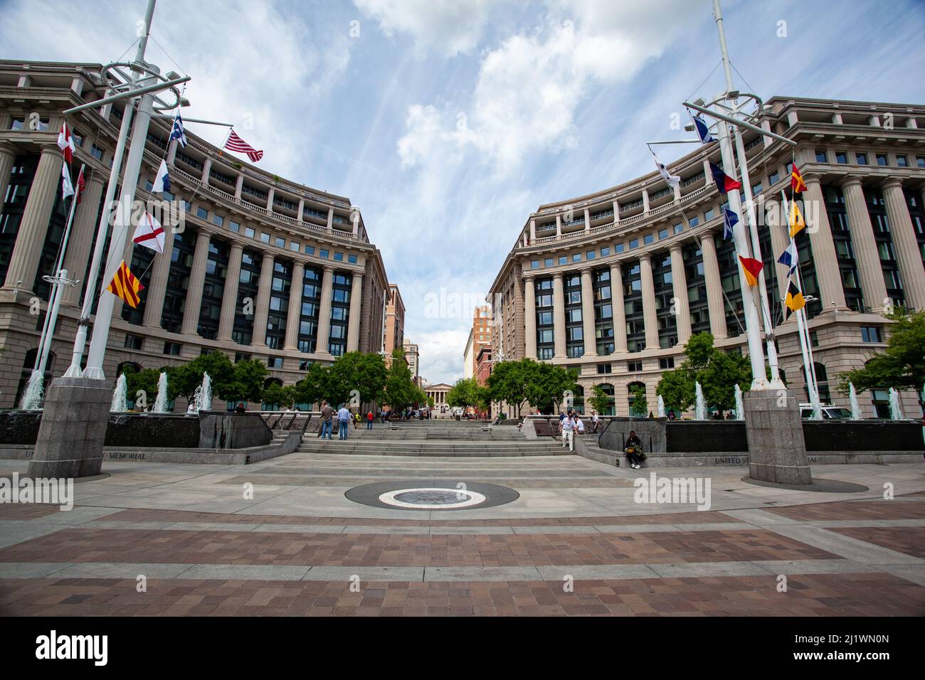 A US Navy Memorial Plaza, Washington DC, USA Stock Photo - Alamy