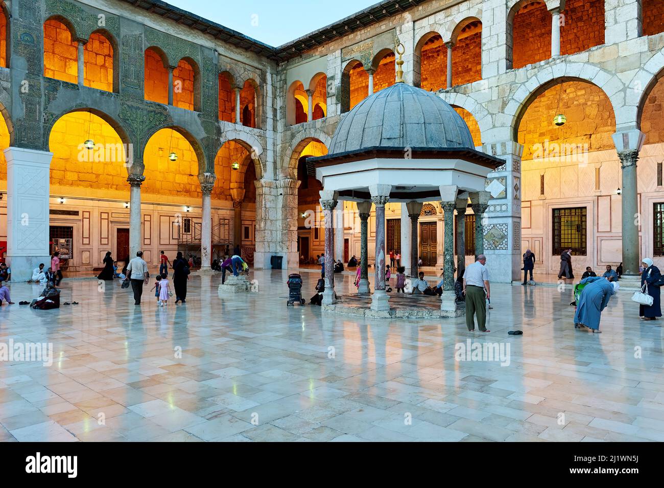 Syria. Damascus. The Umayyad Mosque (Great Mosque of Damascus Stock ...