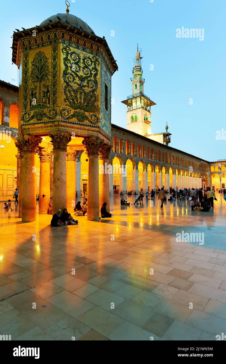 Syria. Damascus. The Umayyad Mosque (Great Mosque of Damascus Stock ...