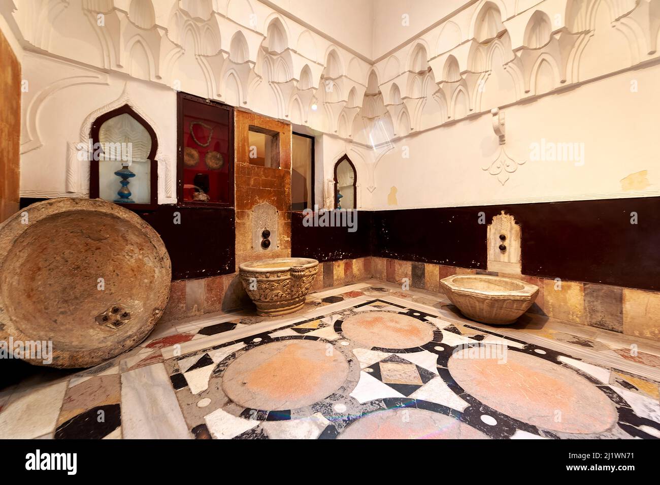 Damascus antique town city hi-res stock photography and images - Alamy