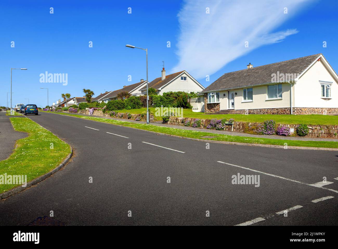 Street of houses in the suburbs of the city UK Stock Photo - Alamy
