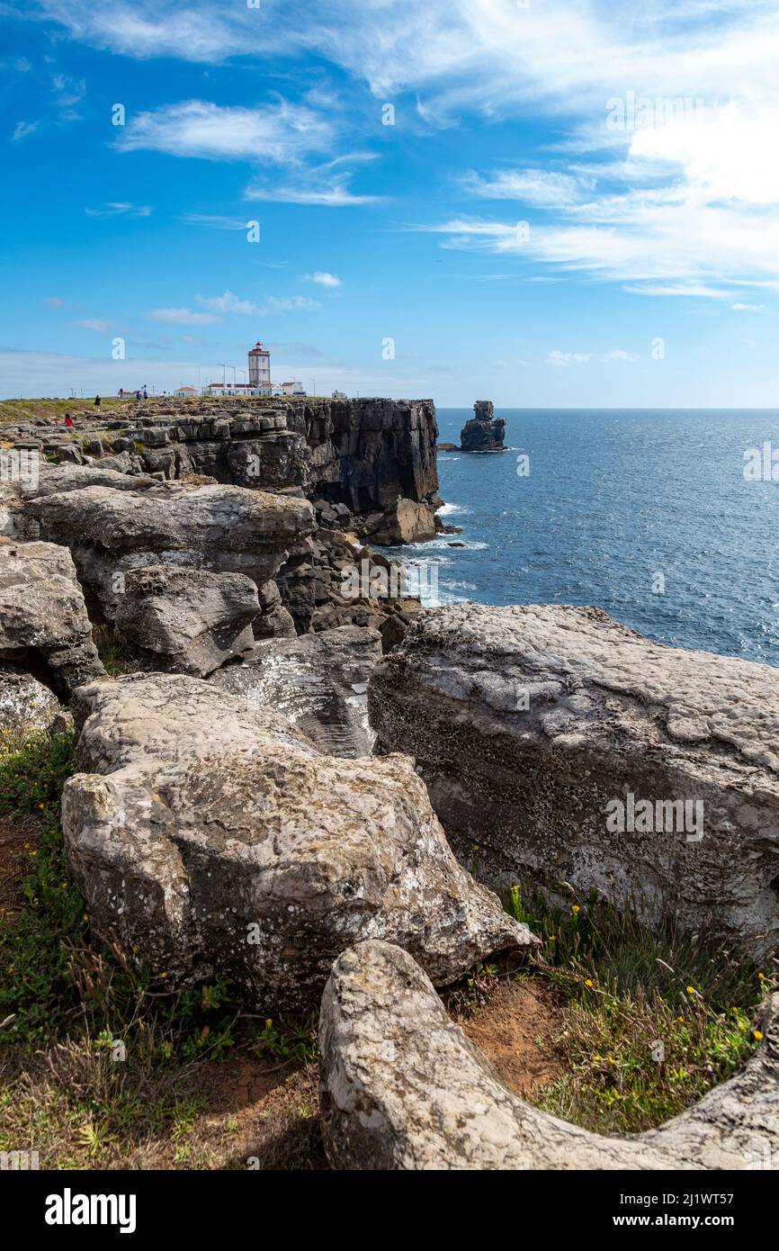 Carvoeiro limestone erosion portugal hi-res stock photography and ...