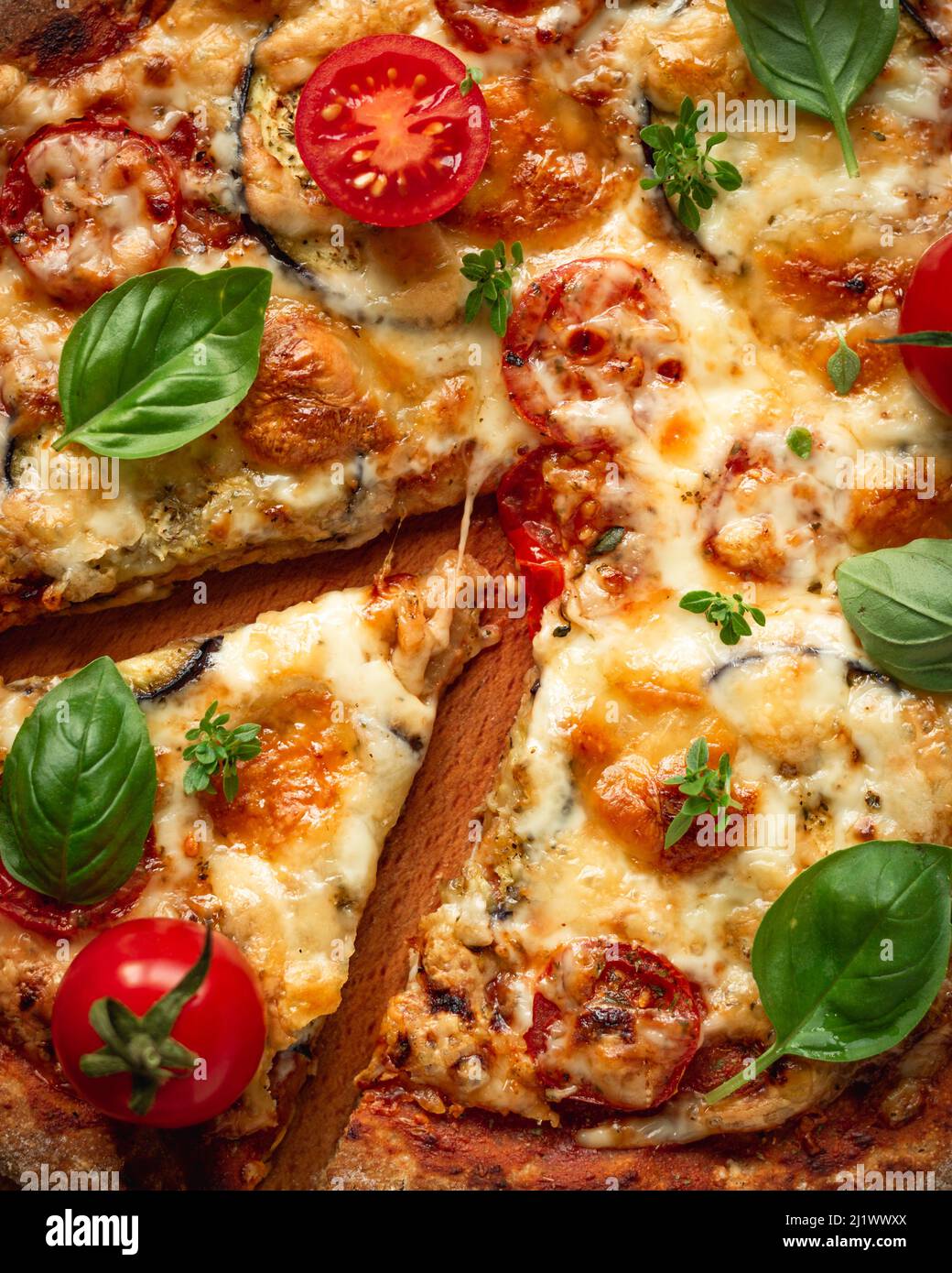 Pizza full view hi-res stock photography and images - Alamy