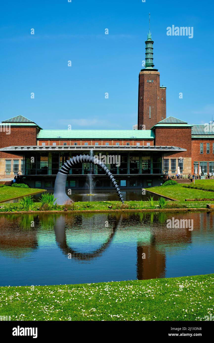 Museum Boijmans Van Beuningen art museum in Rotterdam in the ...