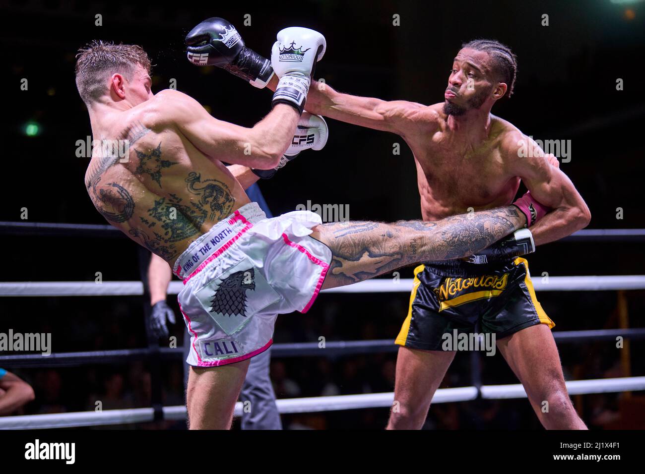 Muay Thai Kickboxing Stock Photo - Alamy