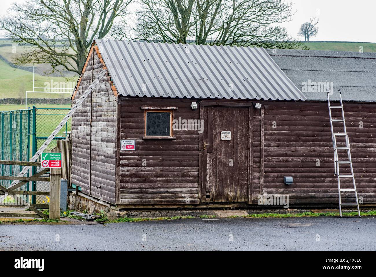 Long preston pavilion hi-res stock photography and images - Alamy