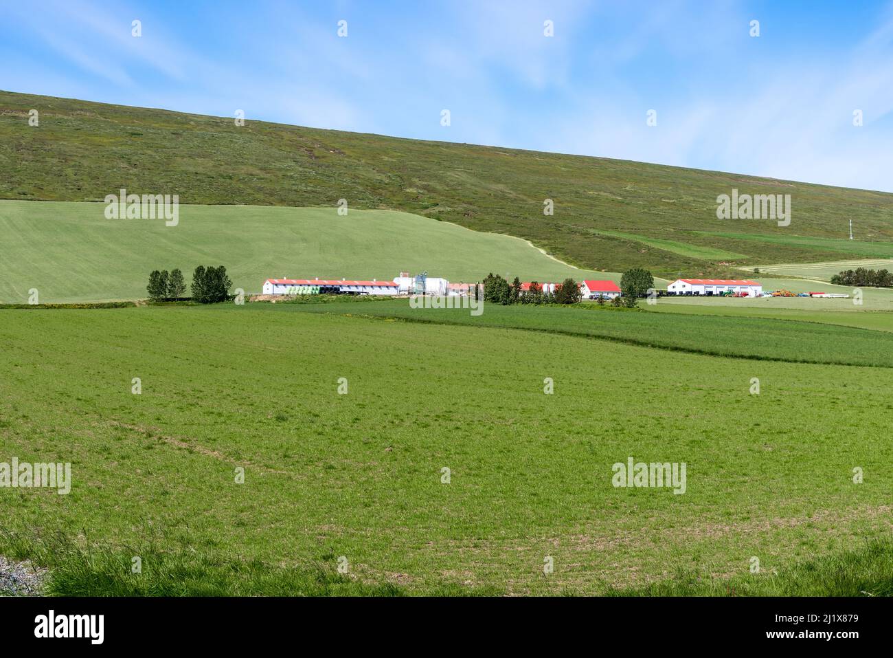 Remote hill farm hi-res stock photography and images - Alamy