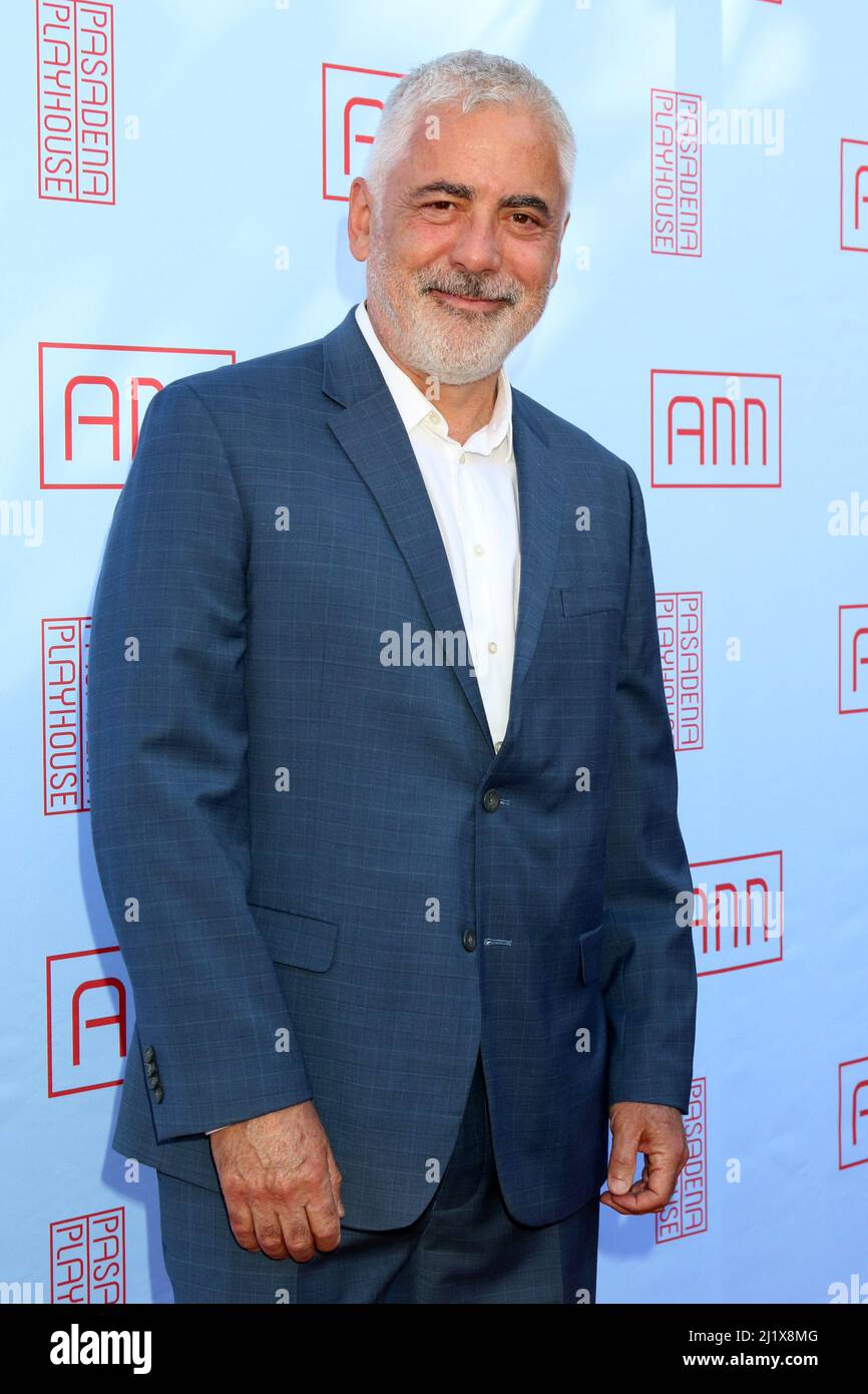 Adam arkin red carpet event hi-res stock photography and images - Alamy