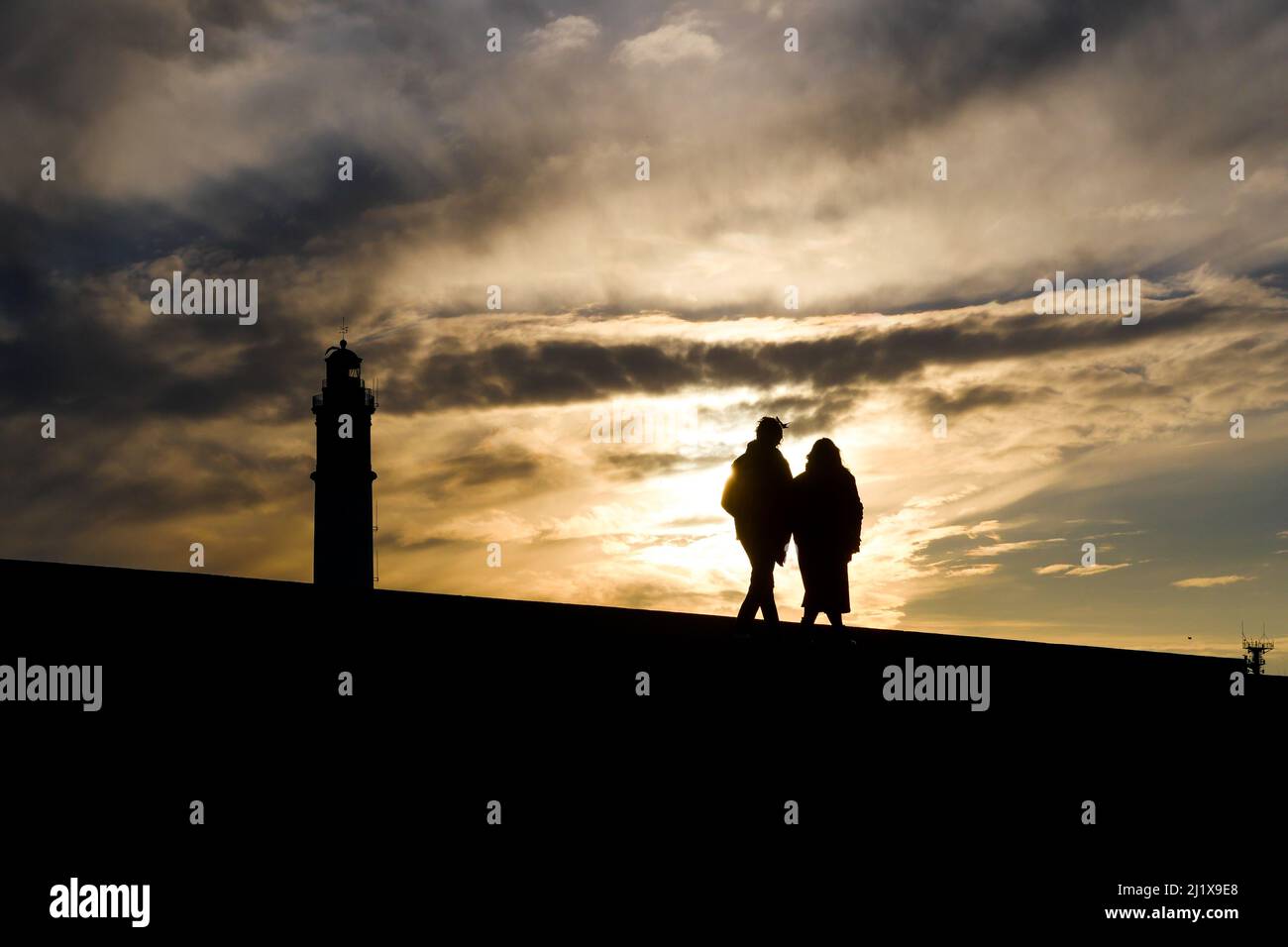 Rear man walking on jetty hi-res stock photography and images - Alamy