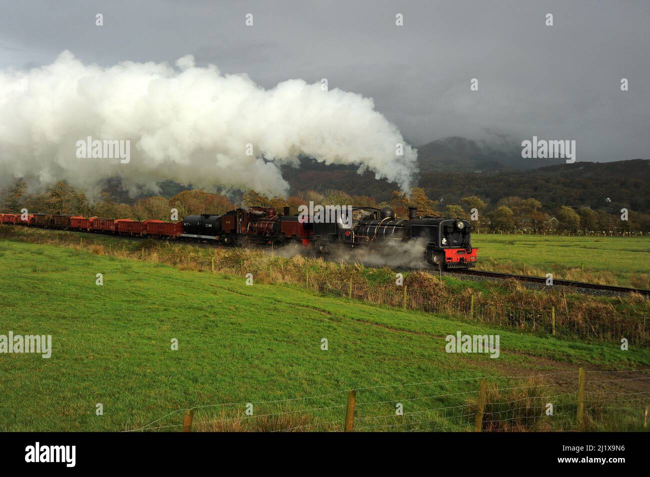 Welsh highland heritage railway hi-res stock photography and images - Alamy