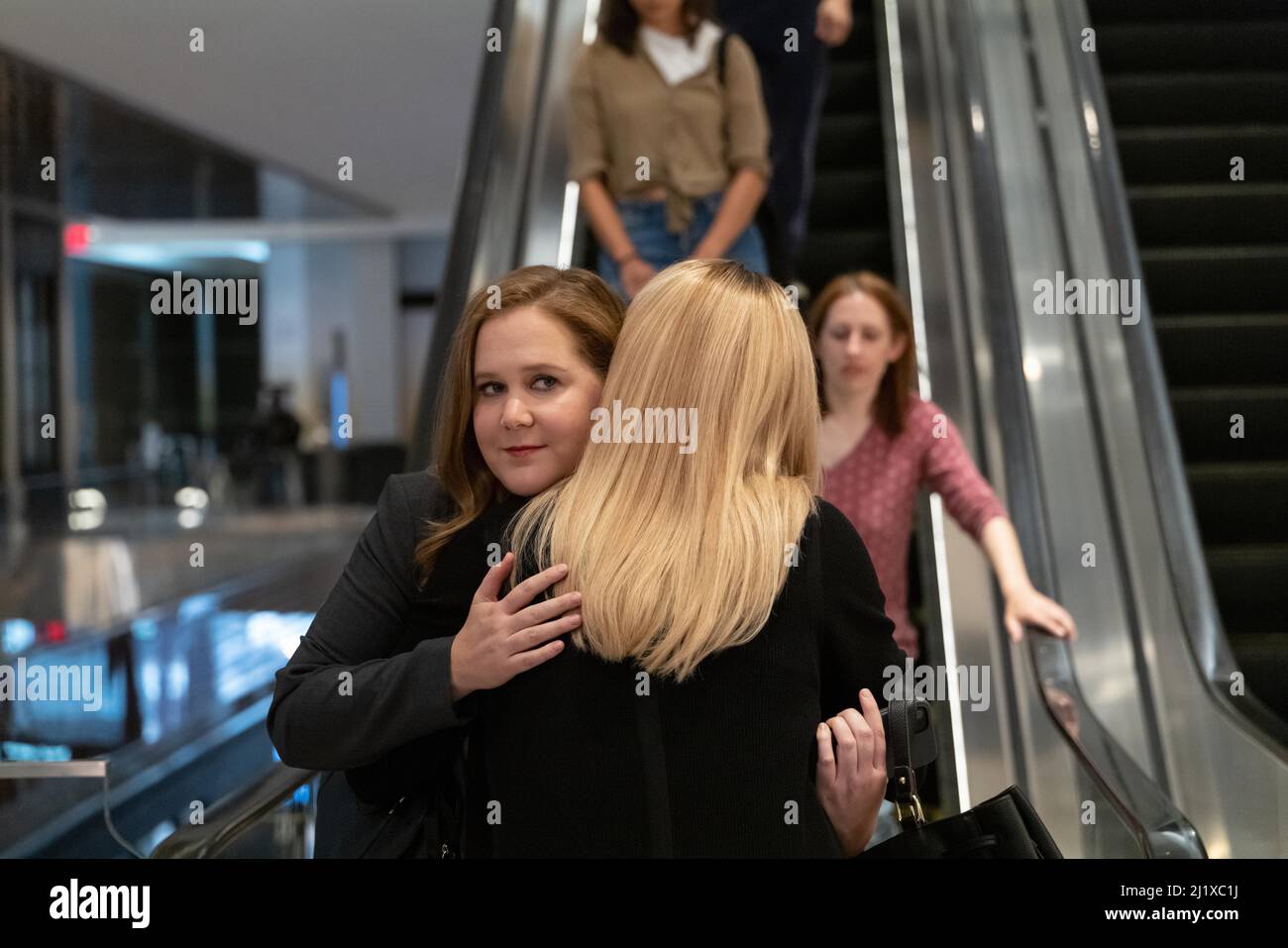 USA. Laura Benanti and Amy Schumer in the (C)Hulu new series: Life ...