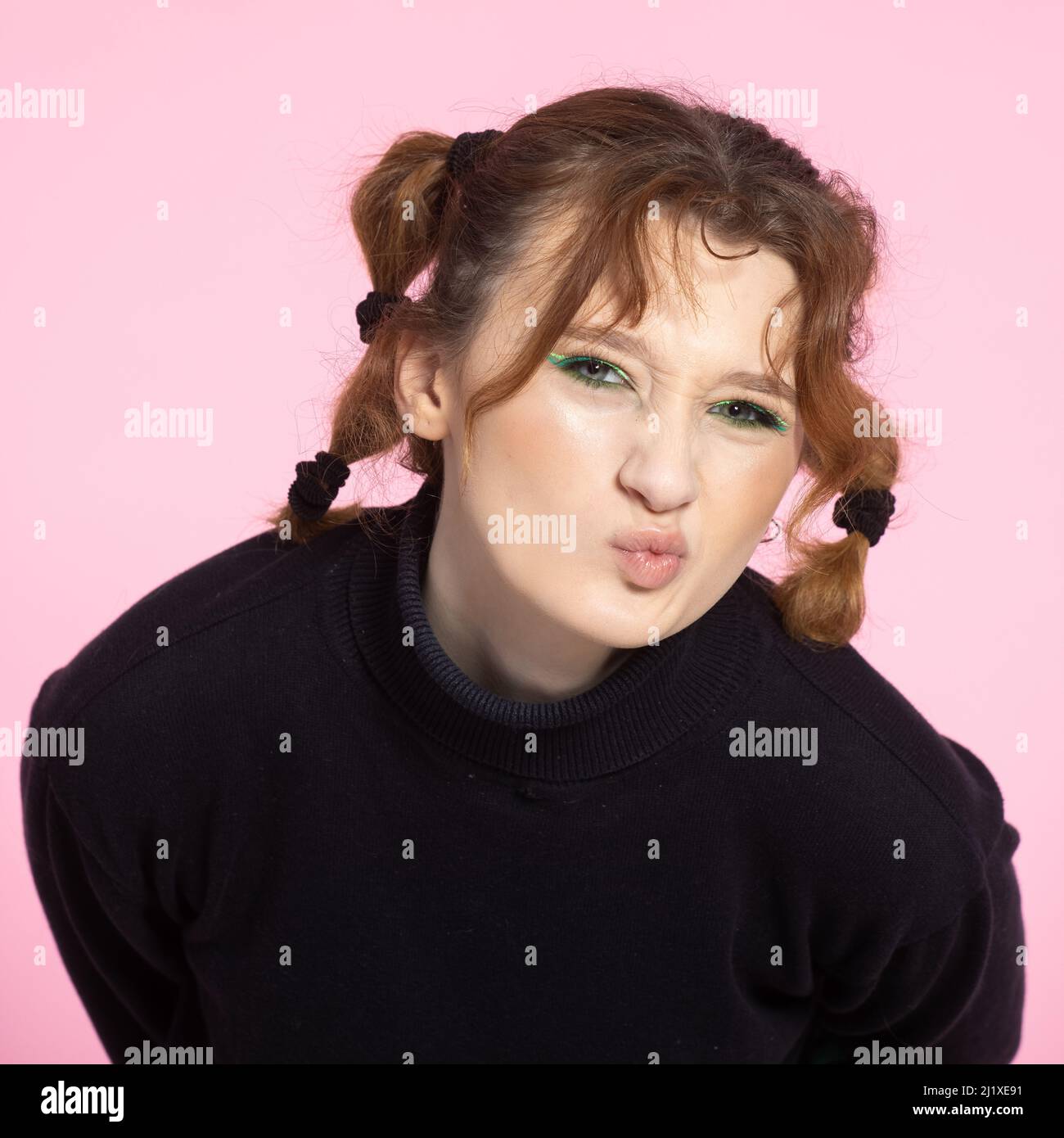 Vivacious purple dress hi-res stock photography and images - Alamy