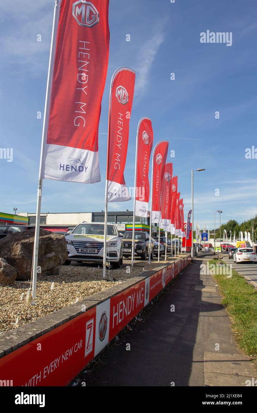 Car store hi-res stock photography and images - Alamy