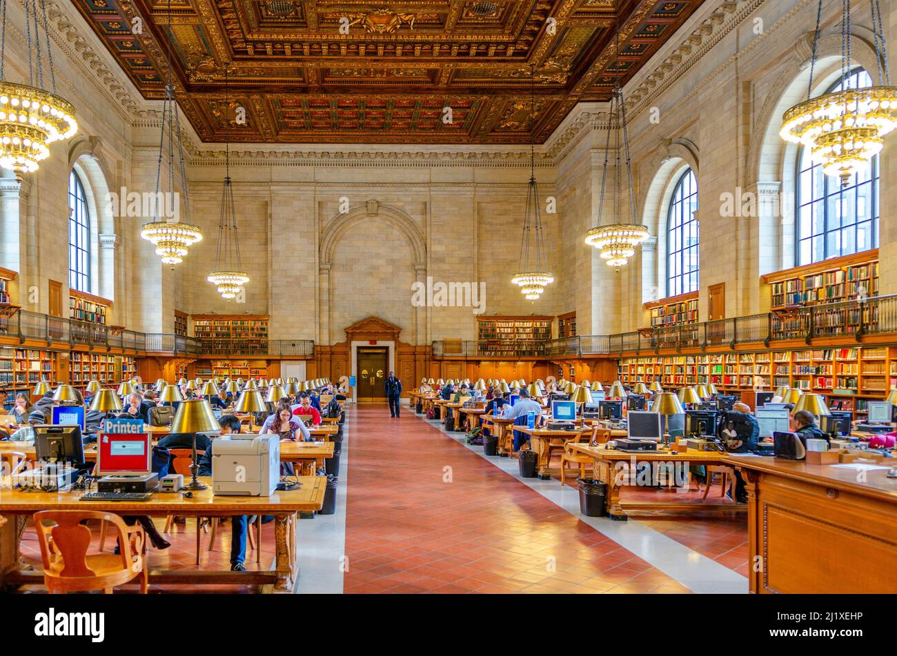 University library chandelier hi-res stock photography and images - Alamy