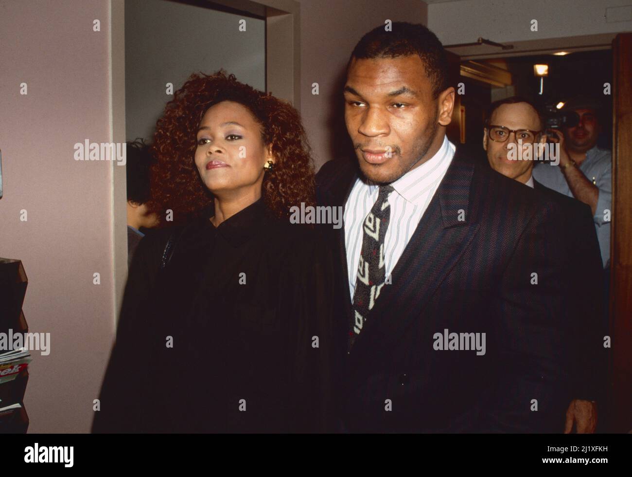 Los Angeles.CA.USA. LIBRARY. Mike Tyson and wife Robin Givens. March ...