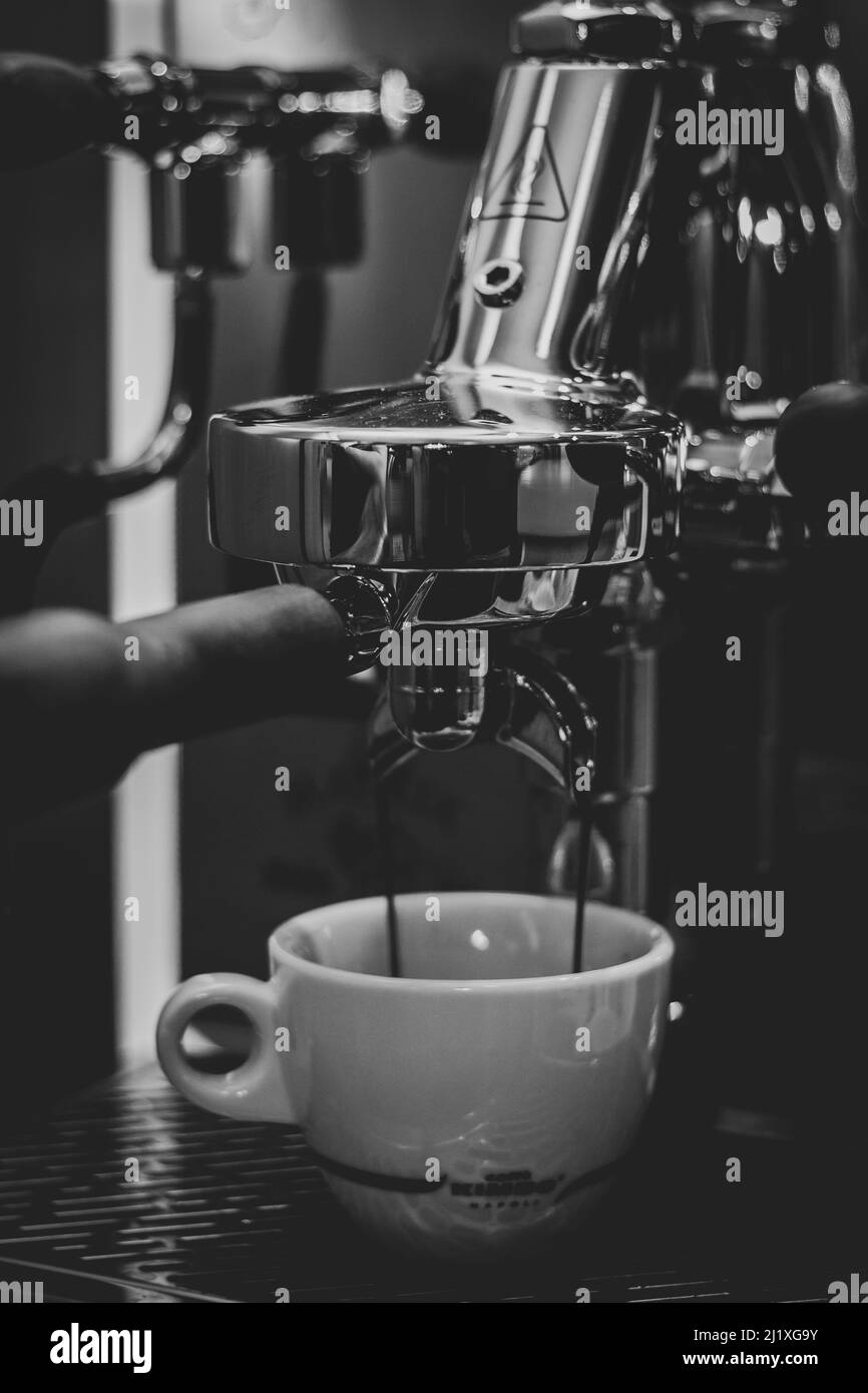 Break vertical Black and White Stock Photos & Images - Alamy