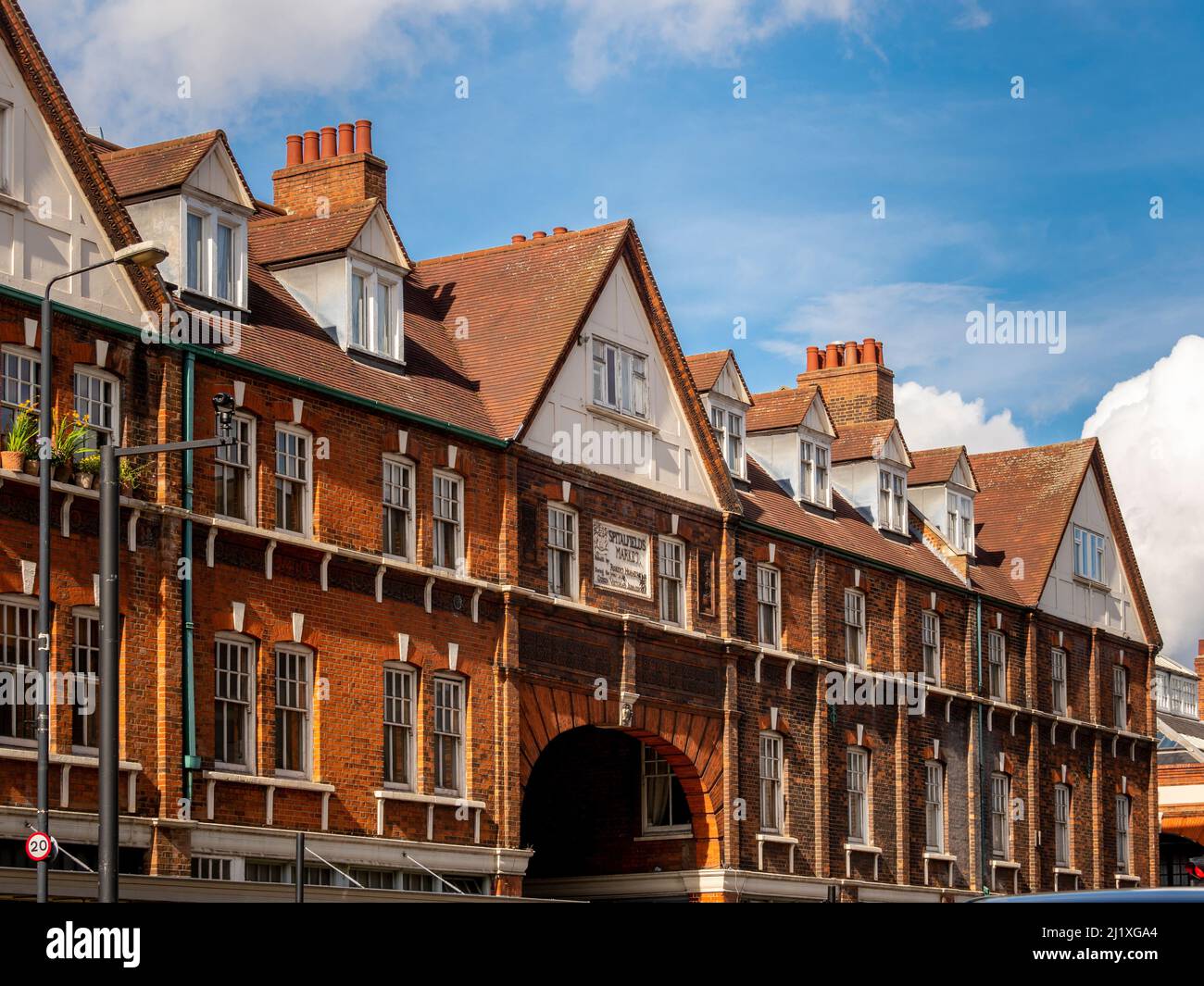 Commercial Street Victorian entrance to Spitalfields Market. London ...