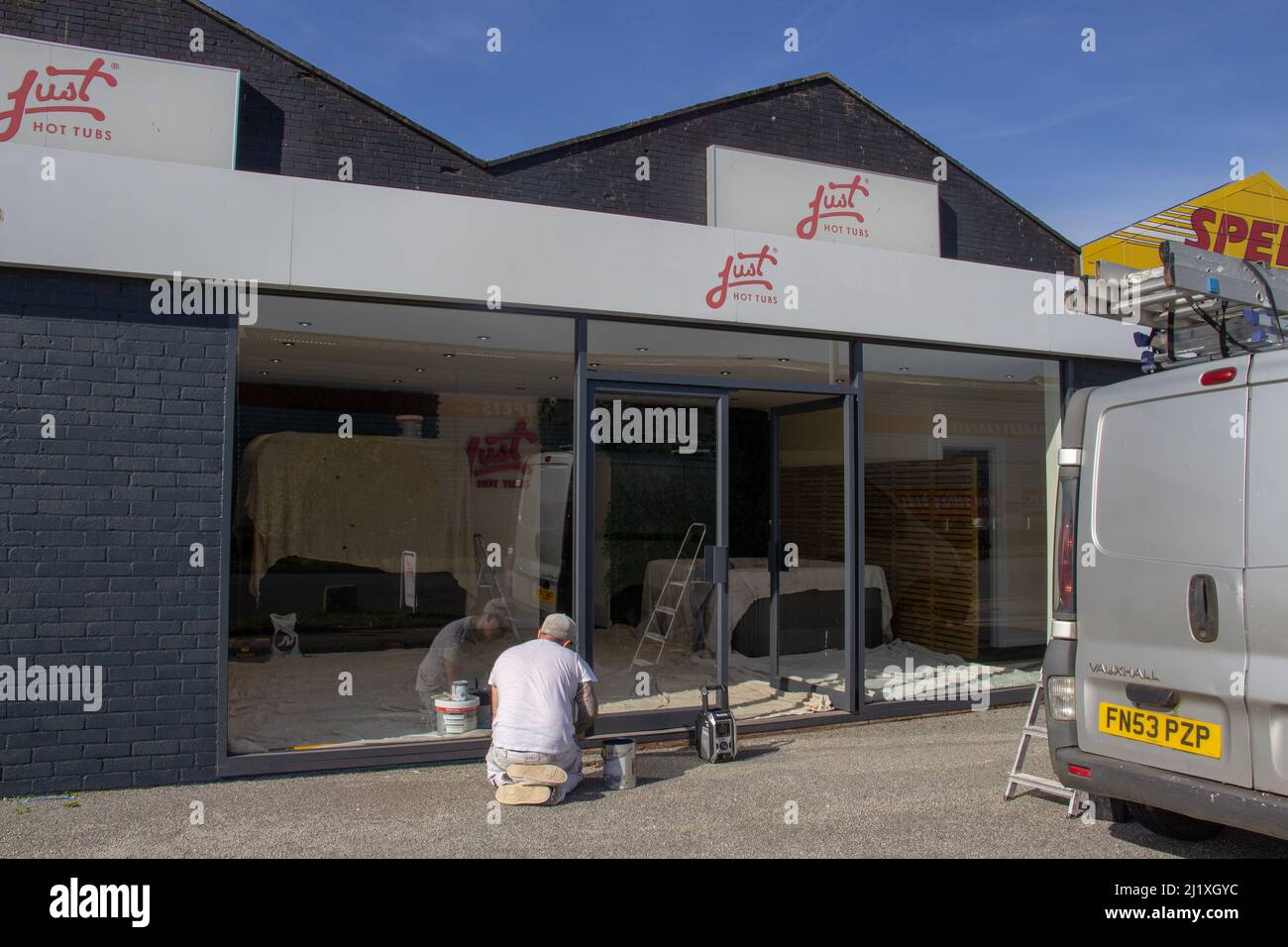 Hot tubs hi-res stock photography and images - Alamy