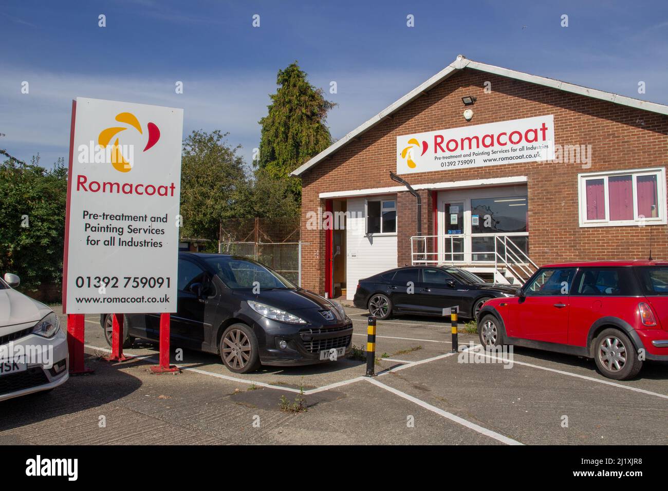 City general store front street hi-res stock photography and images - Alamy