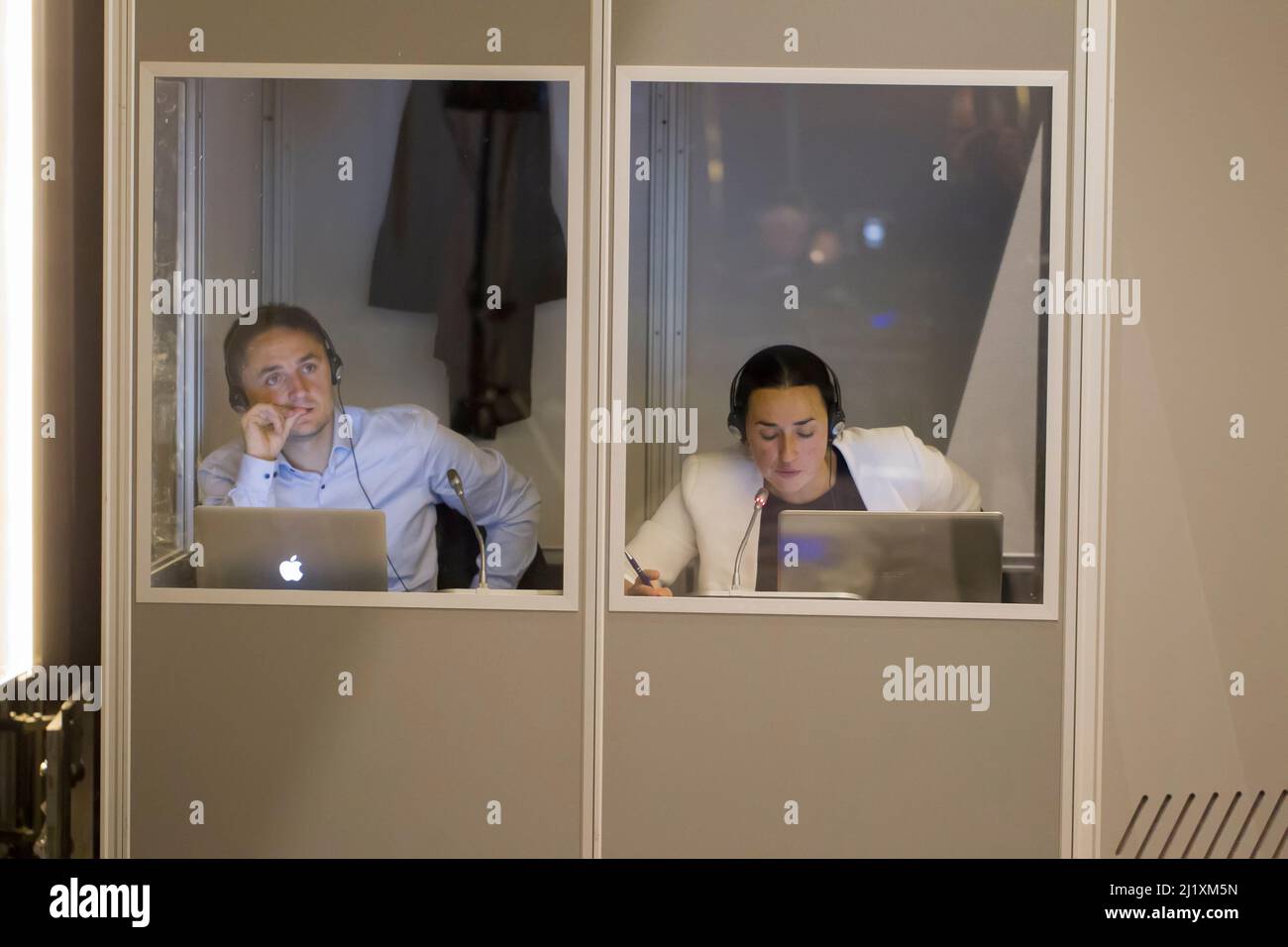 Interpreters booth hi-res stock photography and images - Alamy