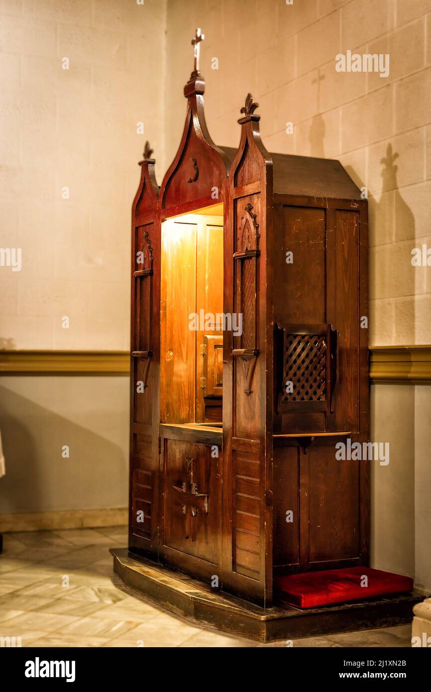 Confessional The room keeping secret of a confession Stock Photo - Alamy