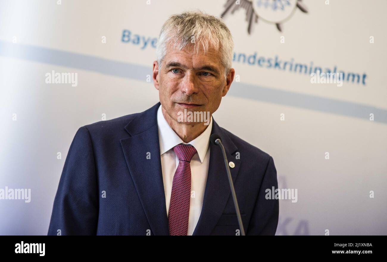 Munich, Bavaria, Germany. 28th Mar, 2022. ALFRED KAUPER. Reflecting the ...
