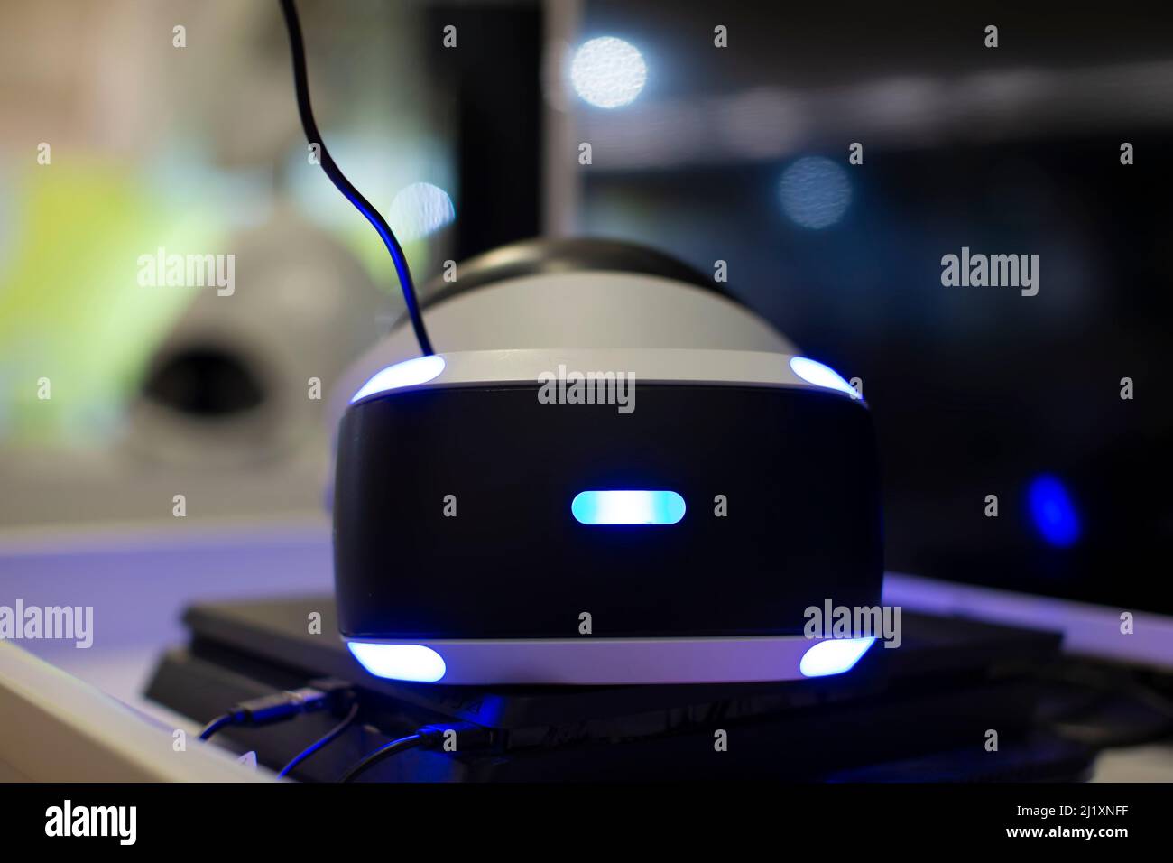 Virtual glasses for 3D viewing and games Stock Photo - Alamy