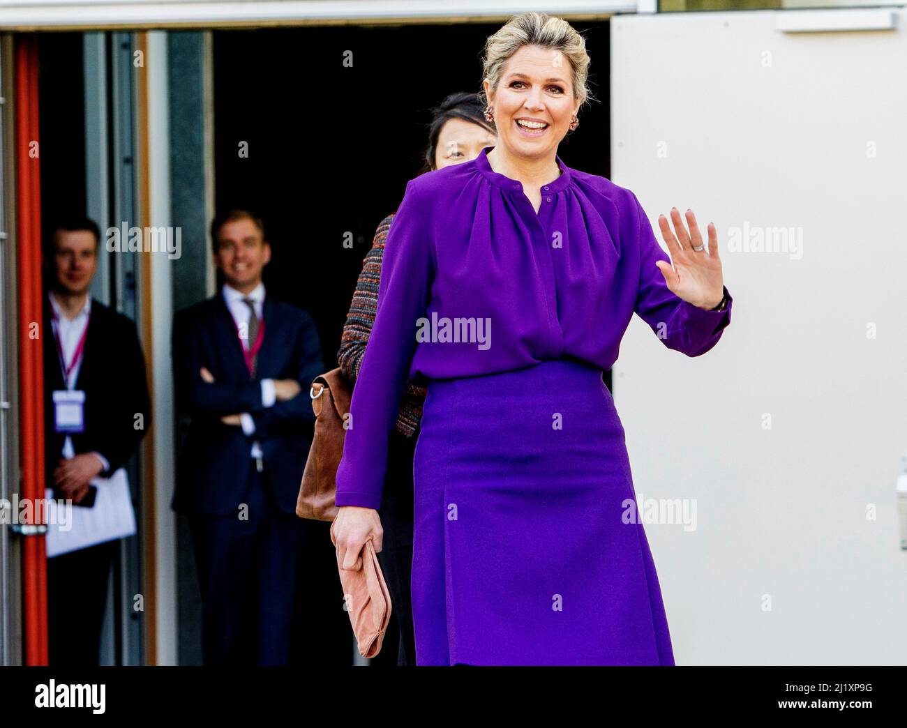 Rotterdam, Niederlande. 28th Mar, 2022. Queen Maxima of The Netherlands leaves at the Kunsthal ...