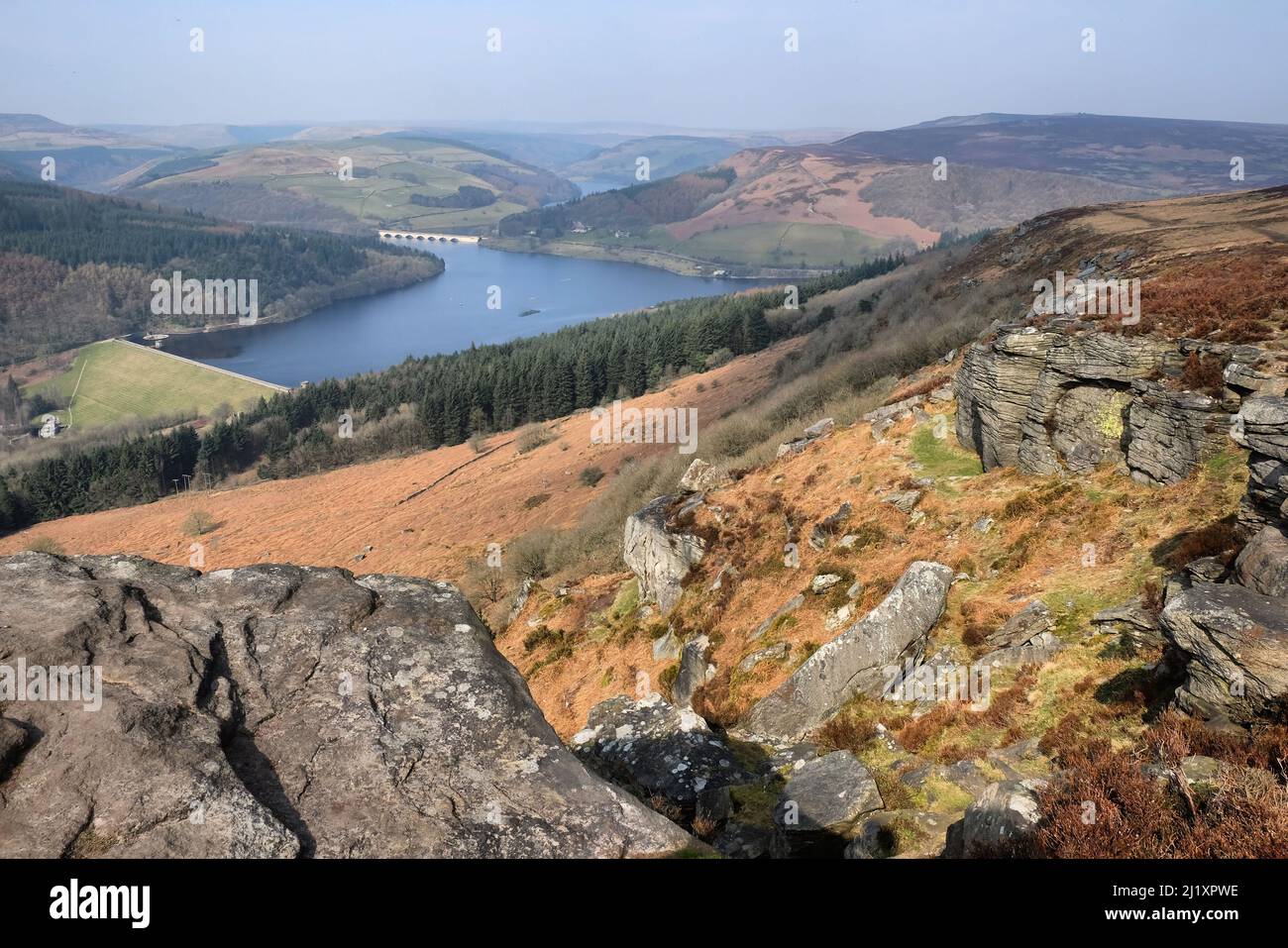 Views towards Ladybower Reservoir from Bamford Edge in the Dark Peak of ...