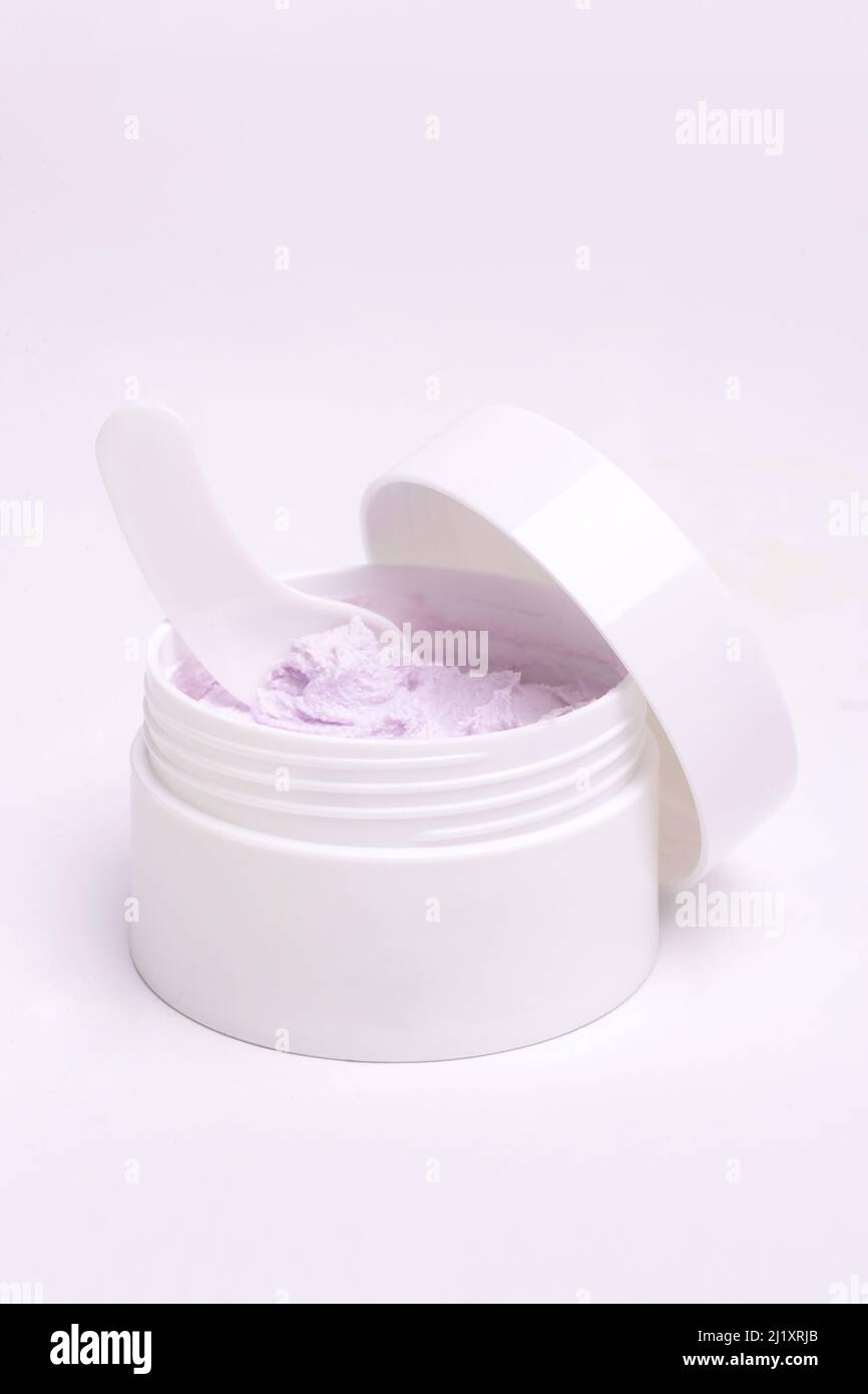 Open jar natural face hi-res stock photography and images - Alamy
