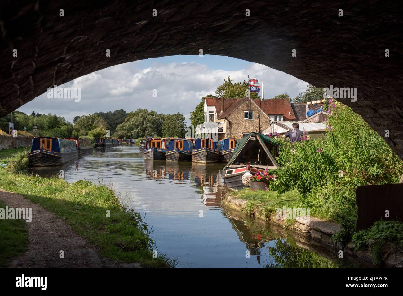 Boatyard at Lower Heyford wharf, Oxford Canal, Oxfordshire, UK Stock ...