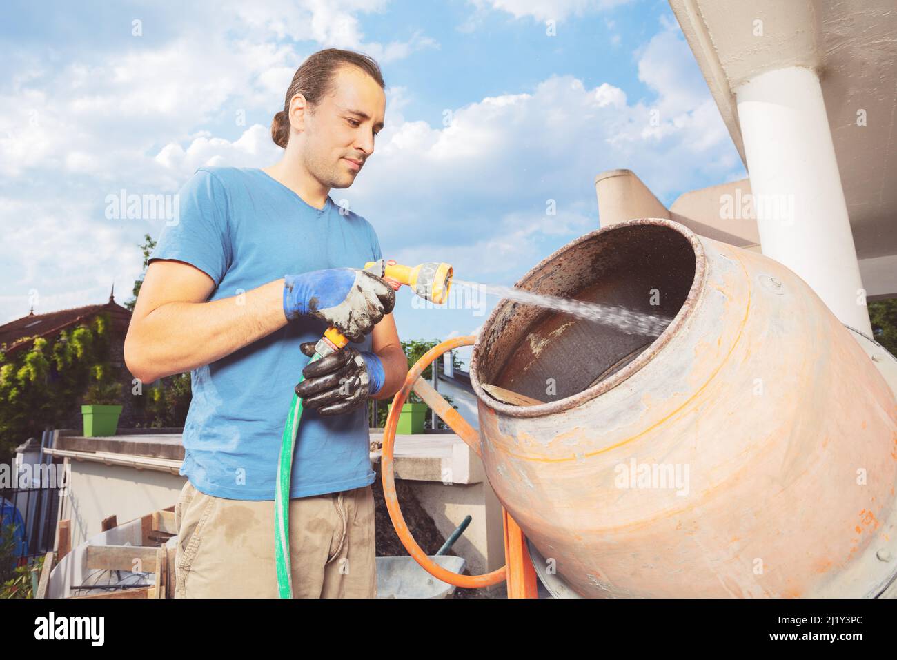 Cement concrete mixer hi-res stock photography and images - Alamy