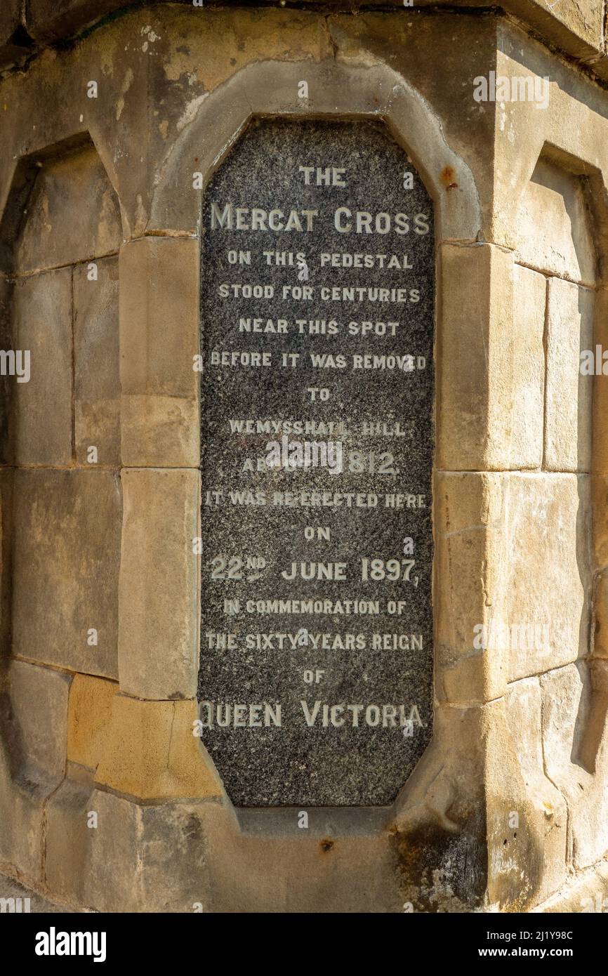 Cross signs hi-res stock photography and images - Alamy