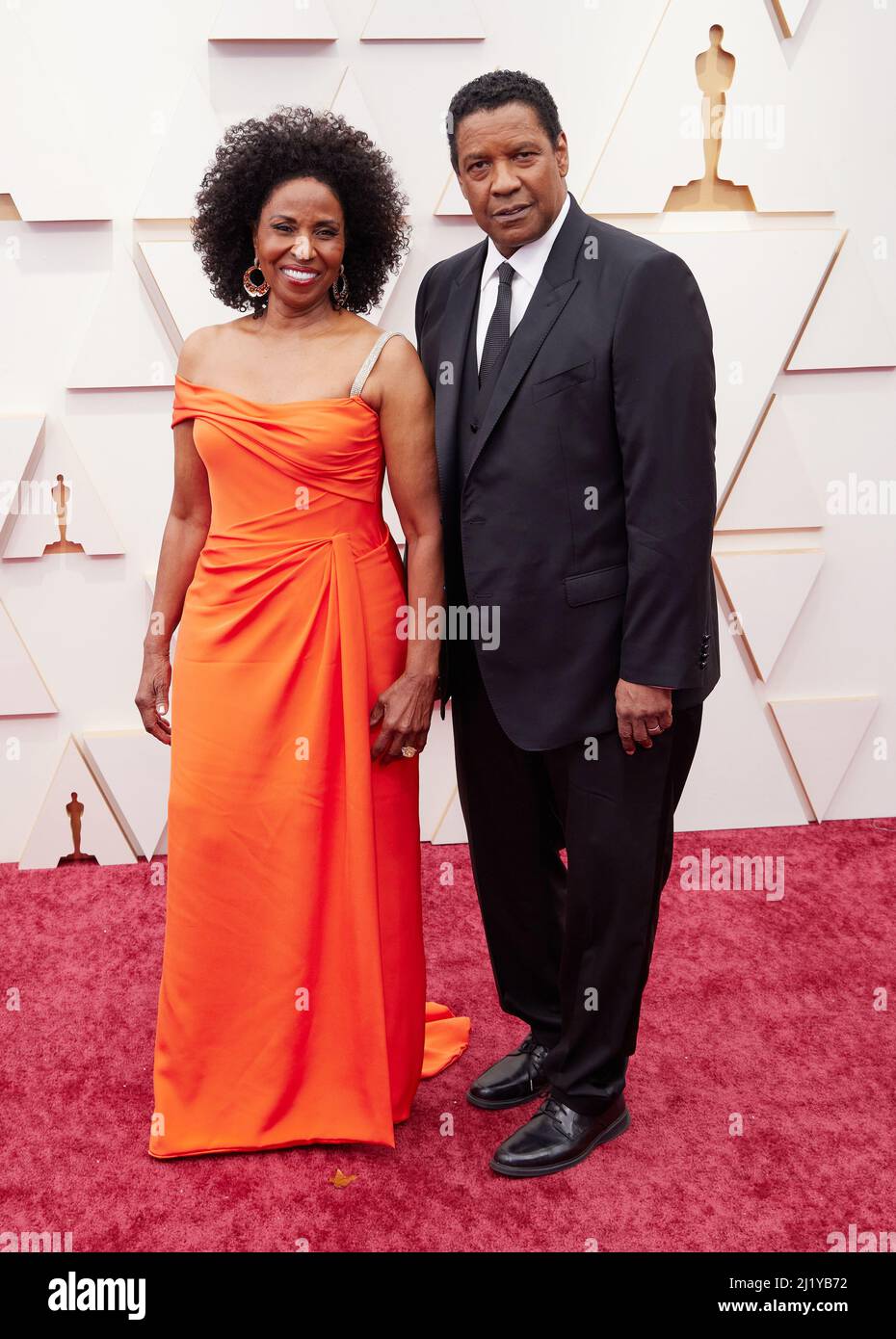 Denzel Washington and Paulette Washington arriving on the red carpet of ...