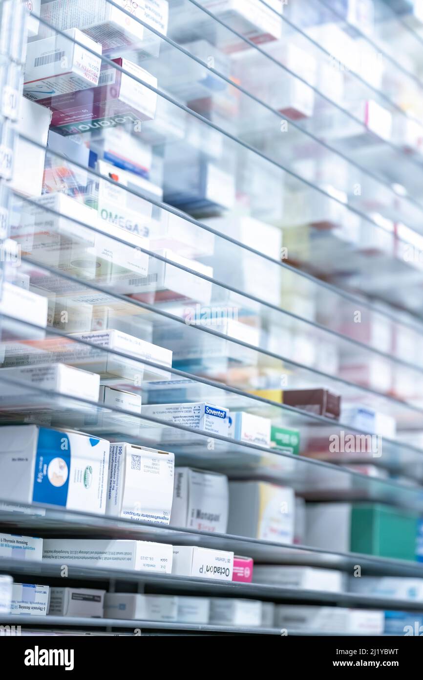 Medication dispensing system hi-res stock photography and images - Alamy