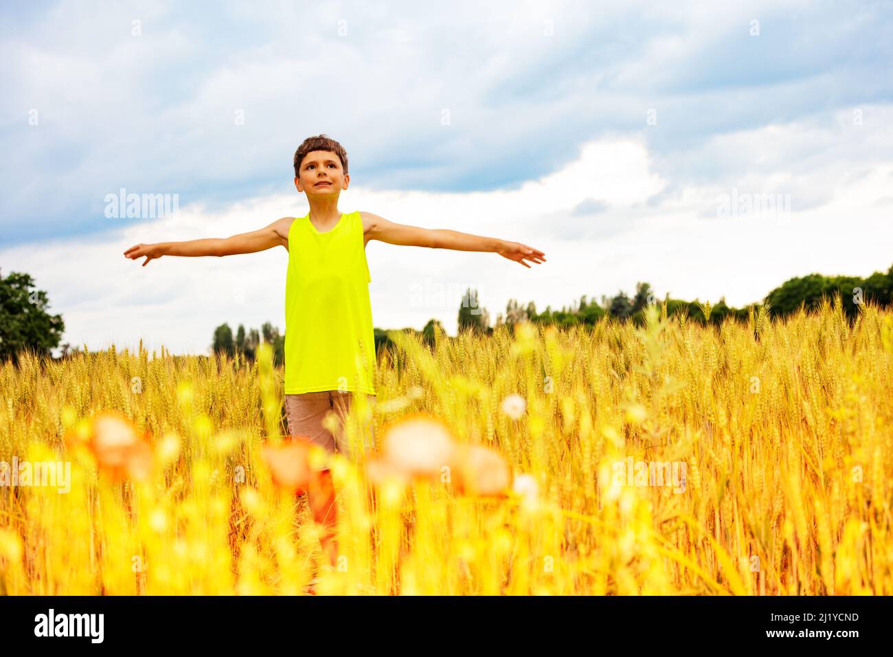 Hands lifted up hi-res stock photography and images - Alamy