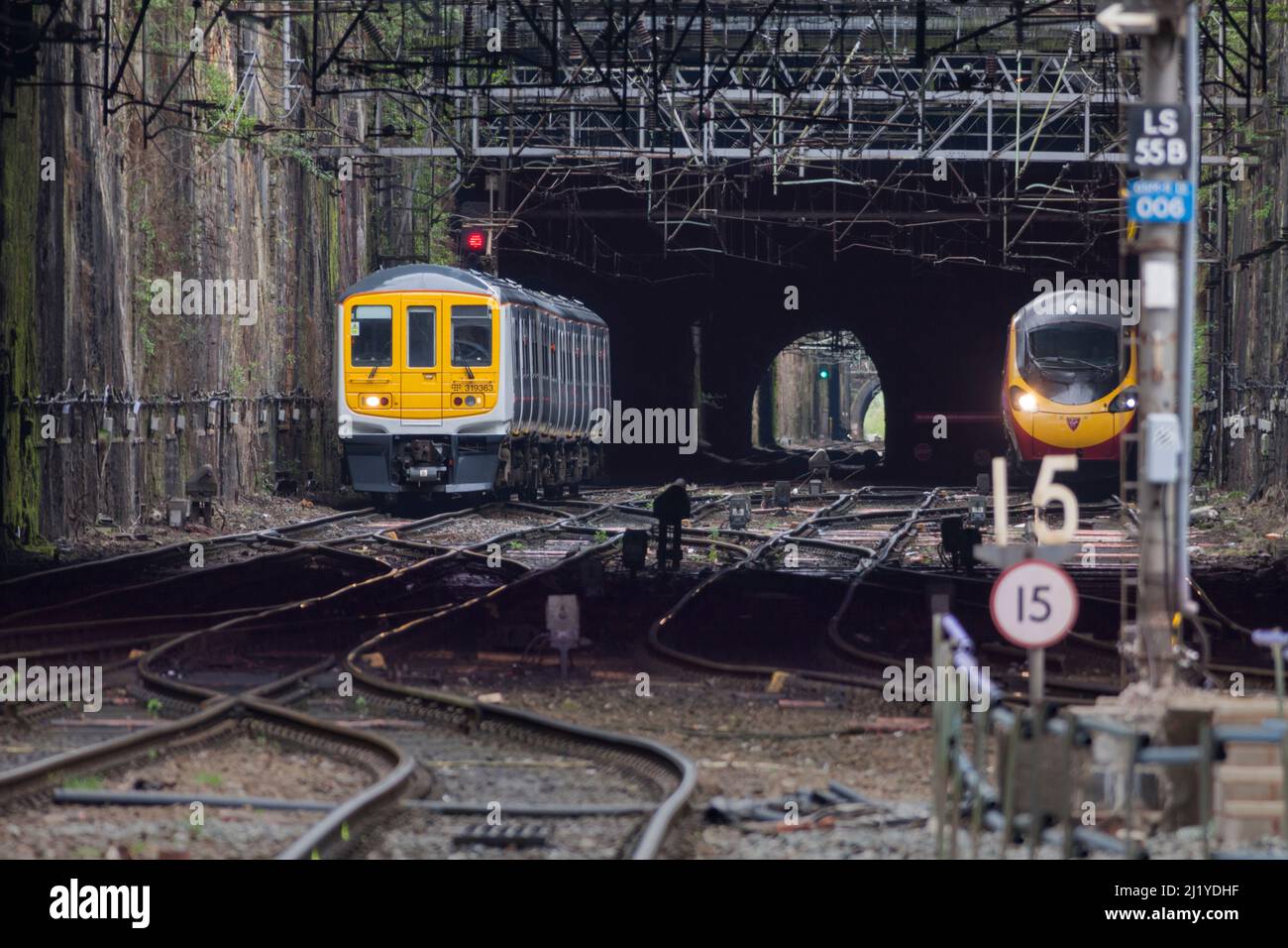 Northern Rail class 319 electric commuter train 319363 approaching ...