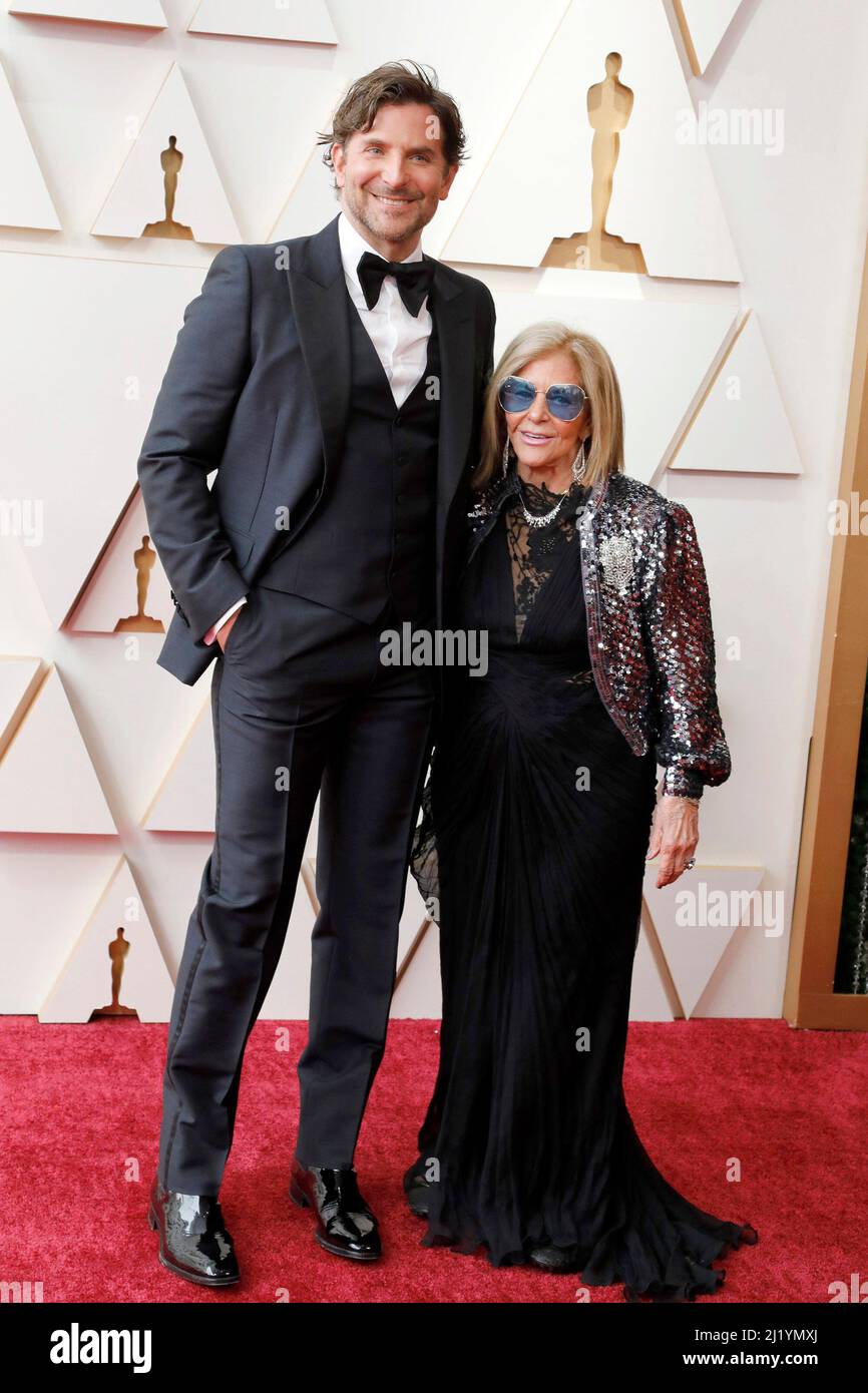 Bradley cooper and gloria cooper hi-res stock photography and images ...