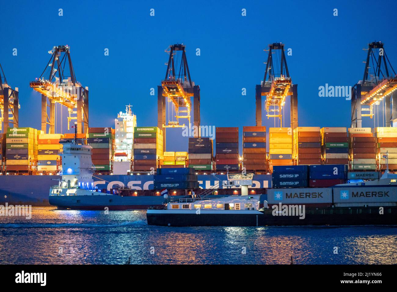 Container ship of Cosco Shipping, CSCL SATURN, being loaded and ...