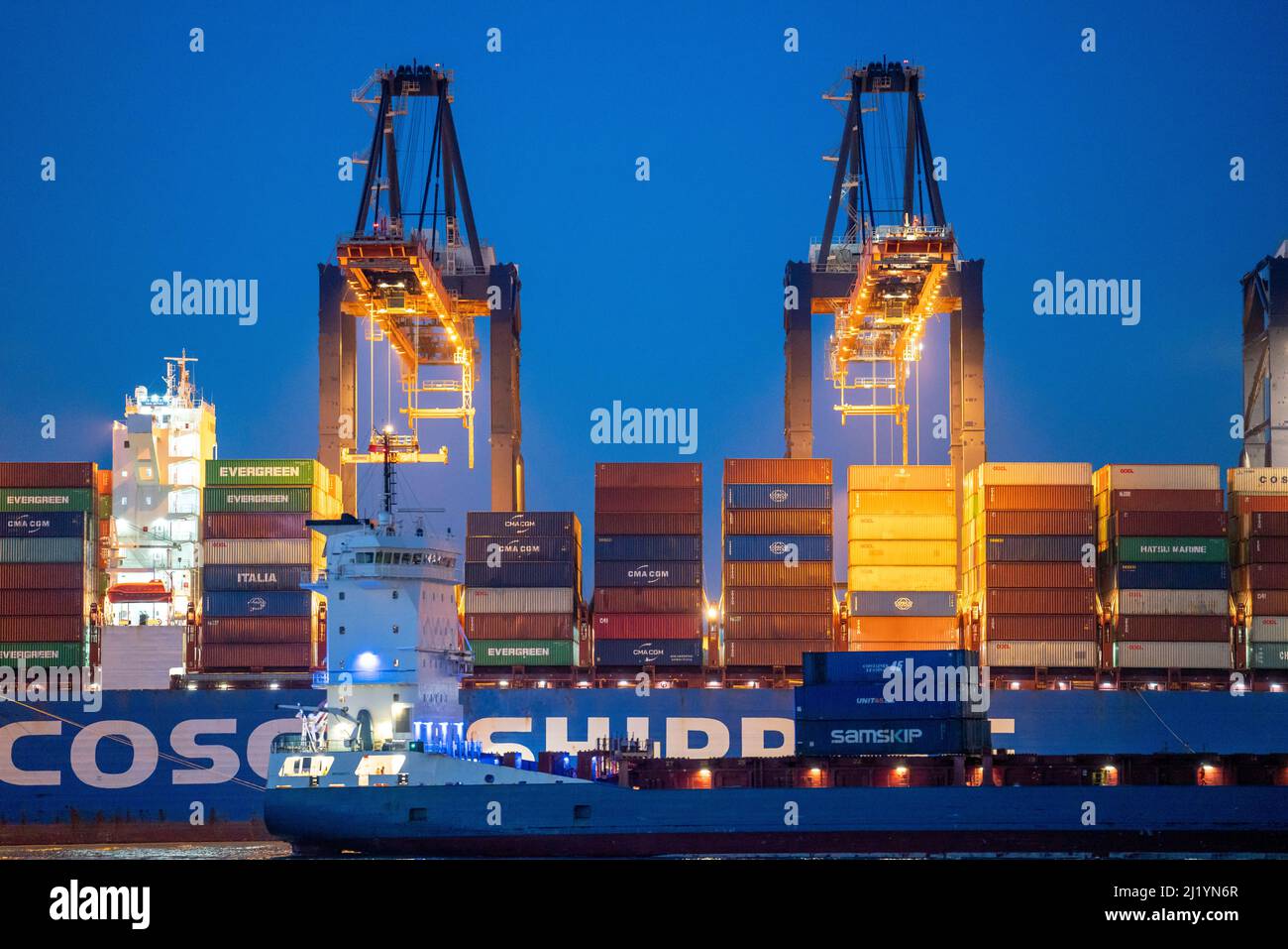 Container ship of Cosco Shipping, CSCL SATURN, being loaded and ...