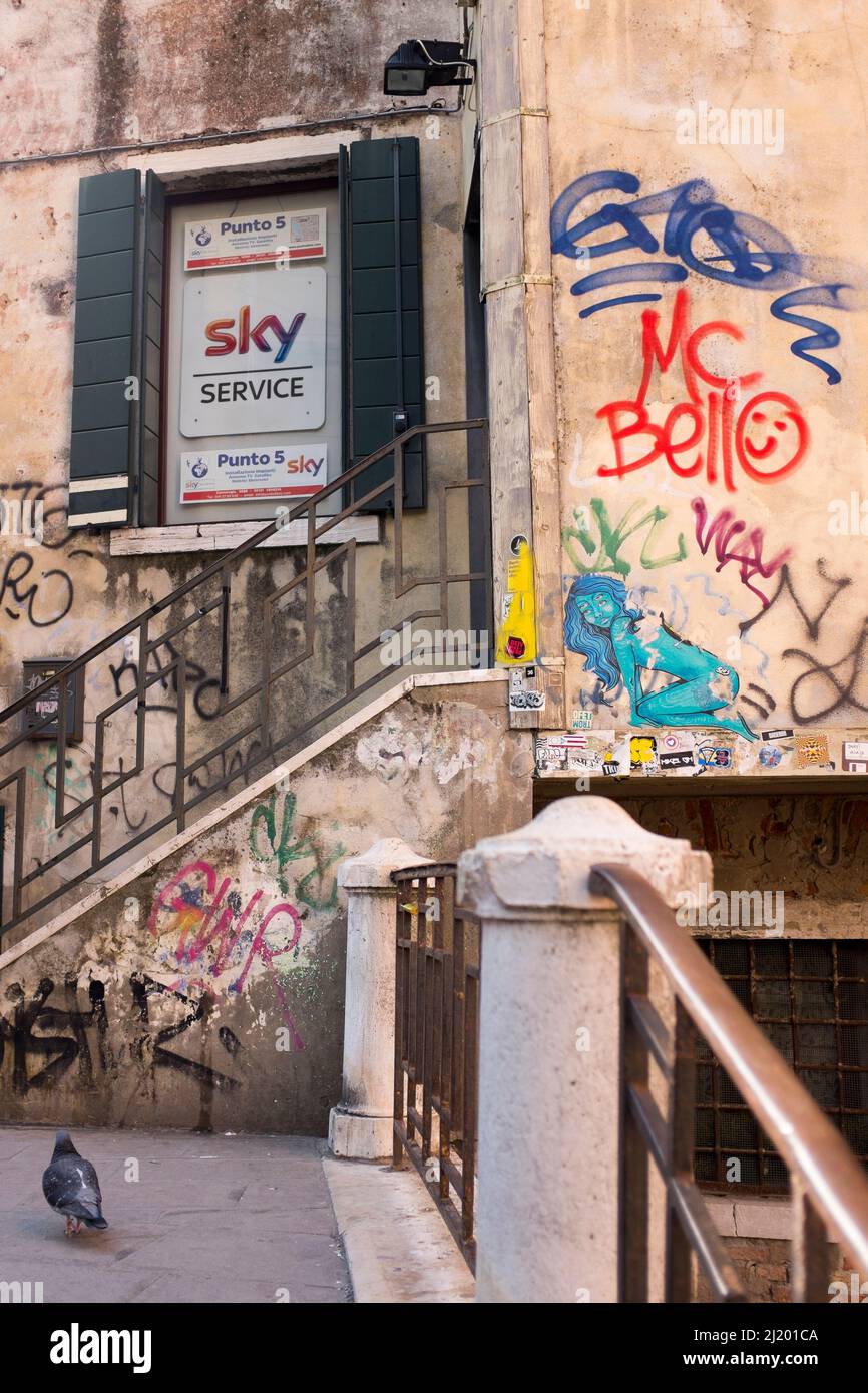 Graffiti venezia hi-res stock photography and images - Alamy
