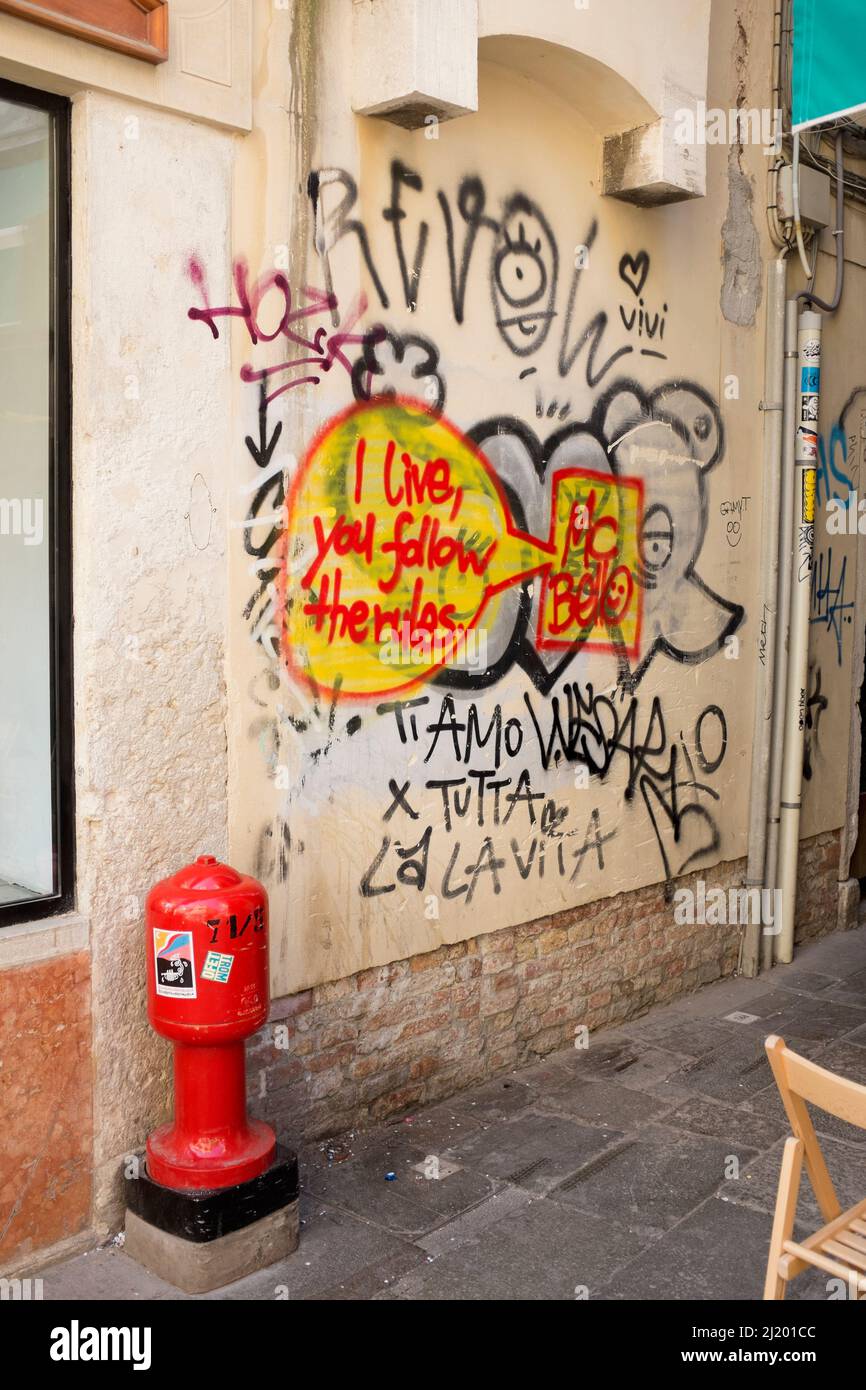Graffiti venice italy hi-res stock photography and images - Alamy