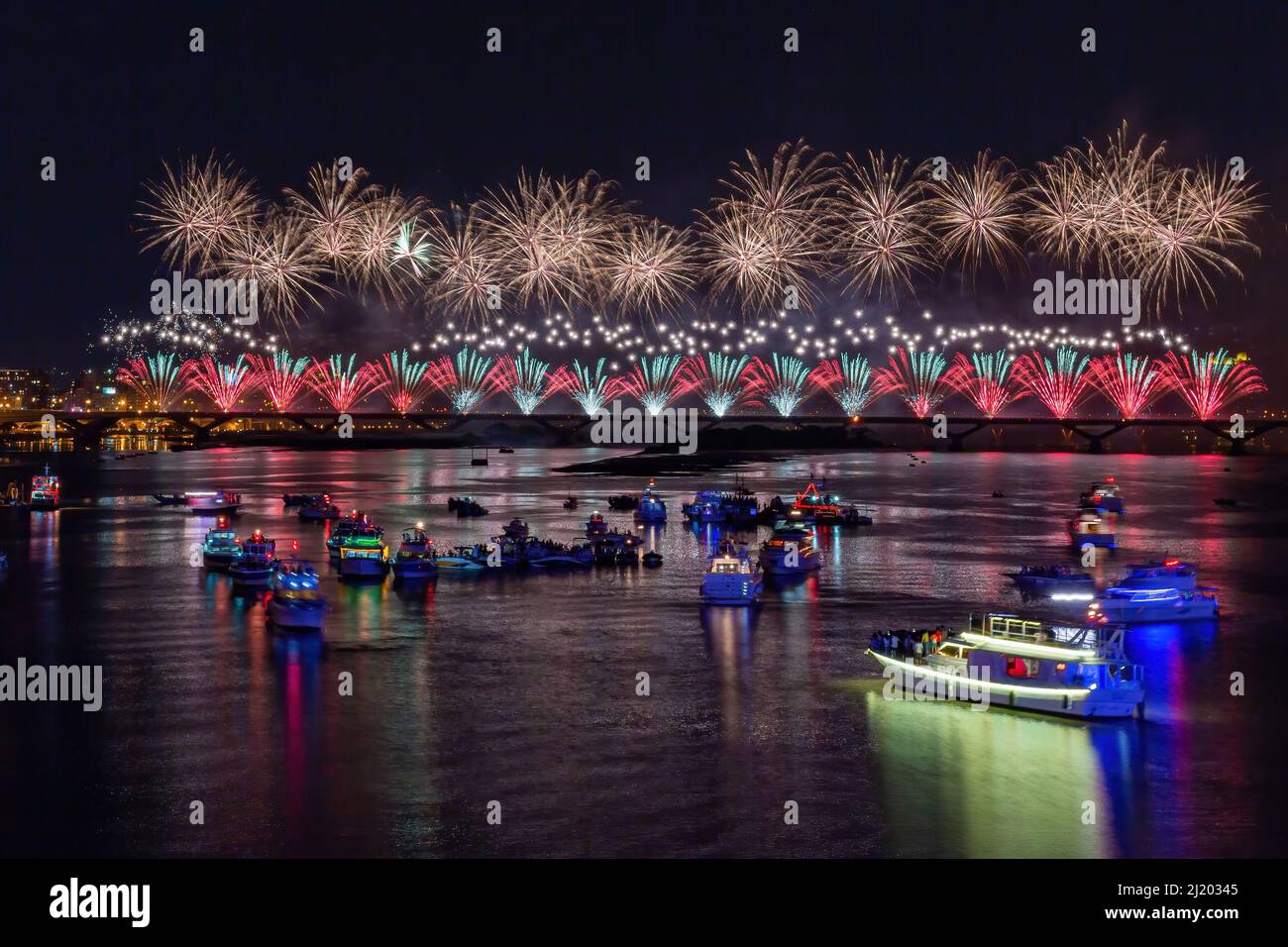 Night view of the Dadaocheng Fireworks Festival at Taipei, Taiwan Stock ...